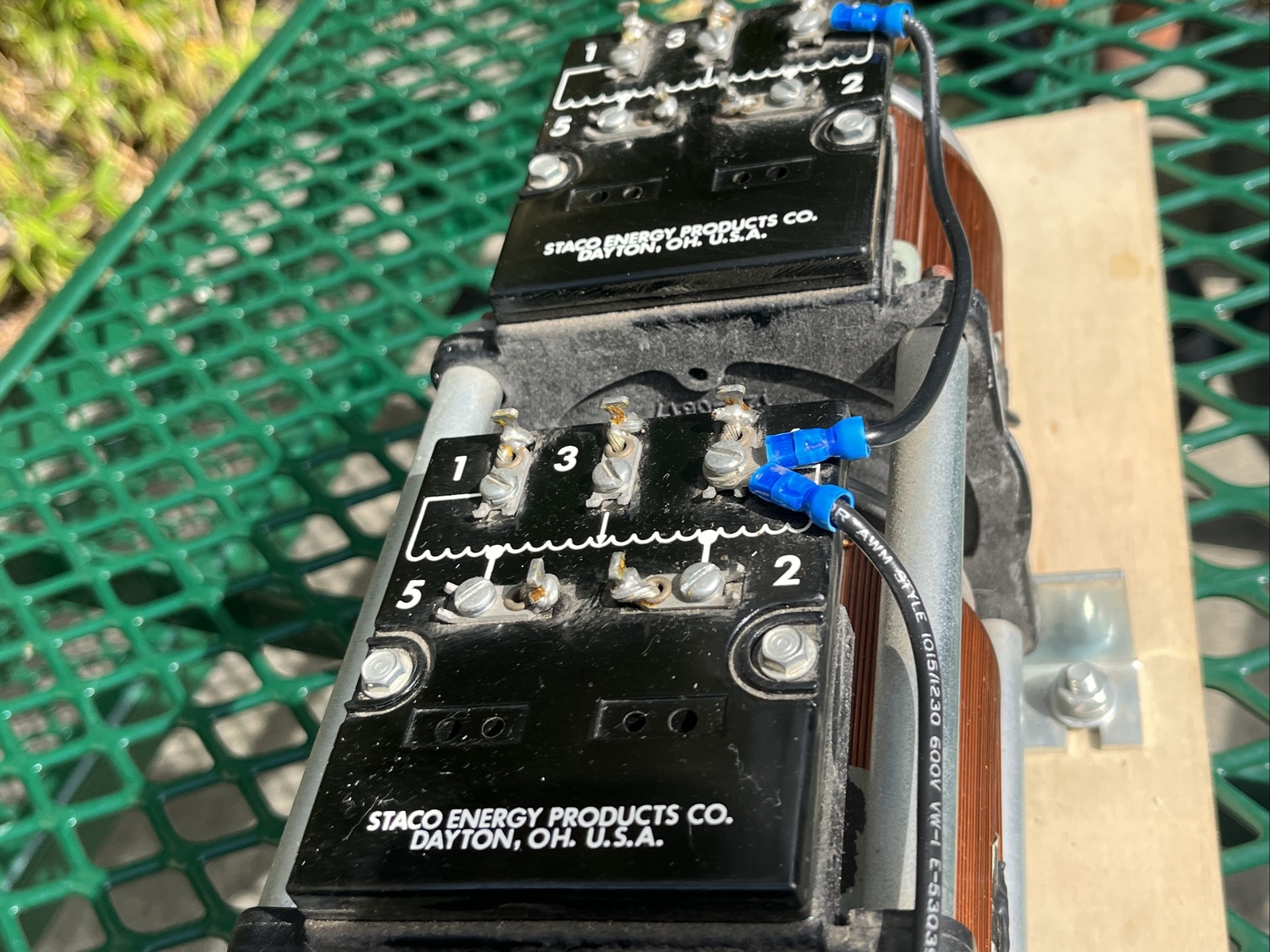 Staco Energy Products Variable Transformer Model 1010B-3 | eBay