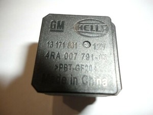 VAUXHALL MULTI USE BLACK RELAY HELLA 4RA 007 791-05 GM 13 171 831 12V ...