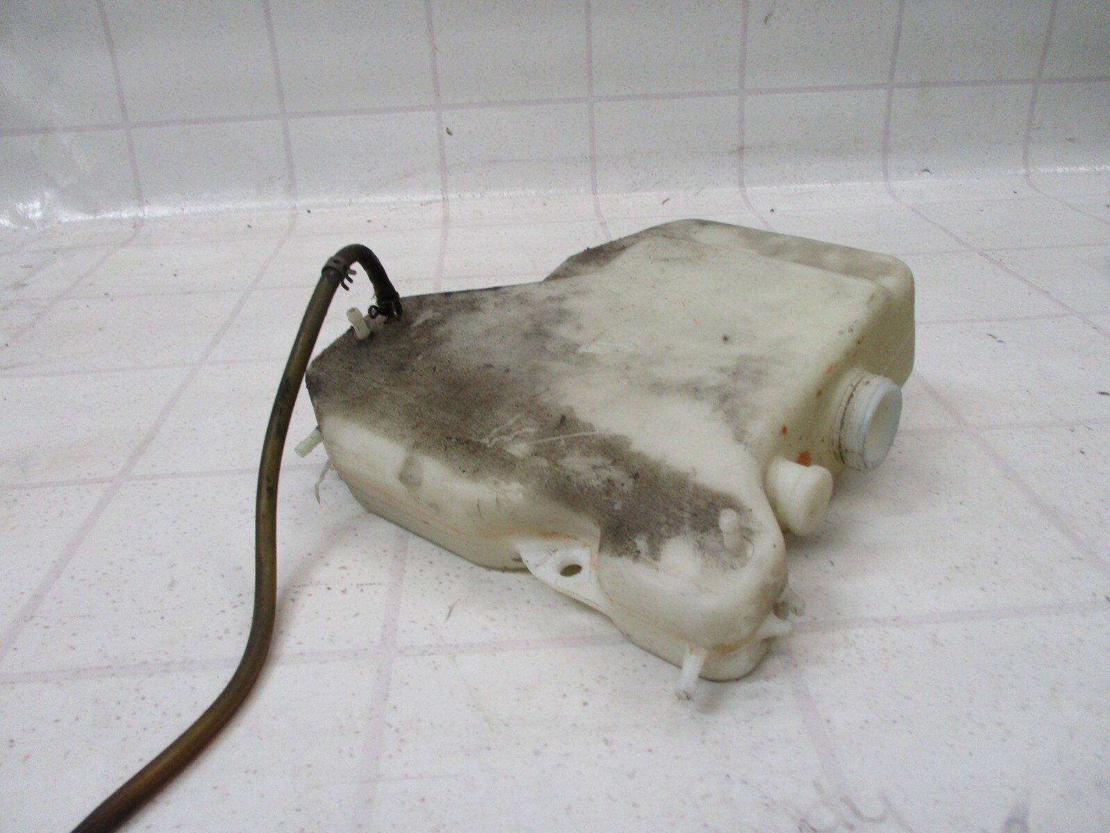 1988 88 Yamaha Phazer 540 Snowmobile Sled Engine Motor Oil Bottle Tank ...
