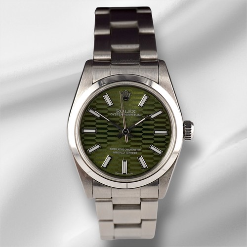 Montre Rolex Oyster Perpetual 31Mm Acier Inoxydable Cadran Motif Vert ...