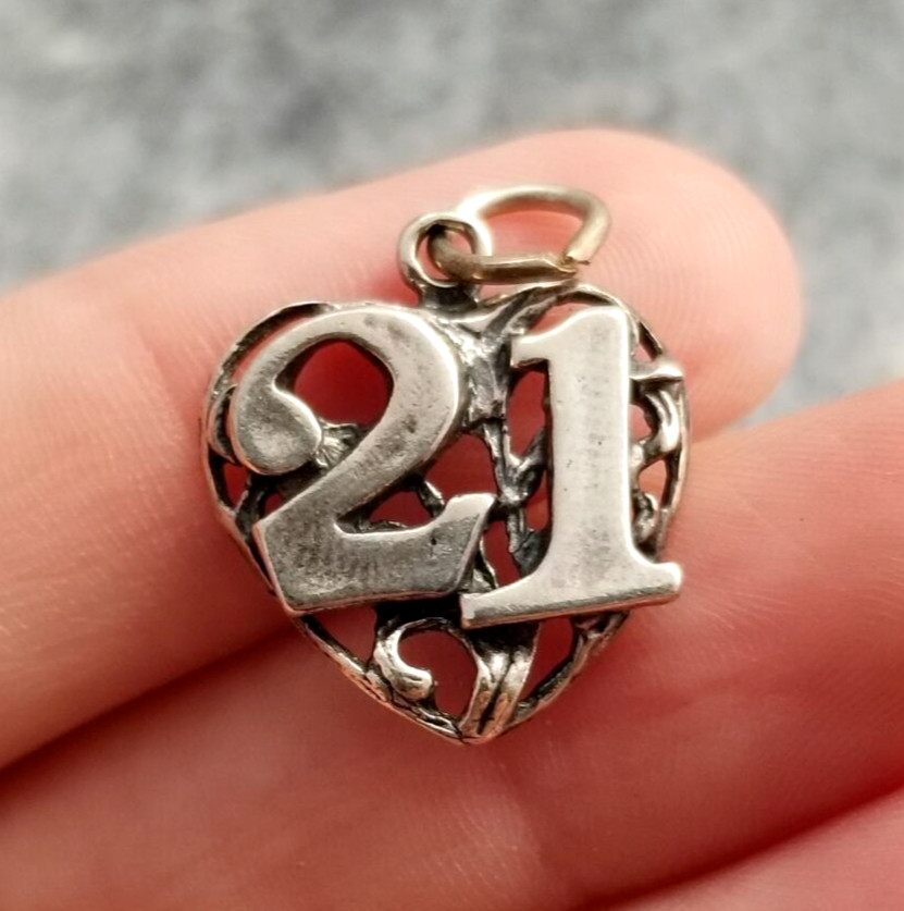 Vintatge Sterling Silver 21 Charm, Birthday, Annivers… - Gem
