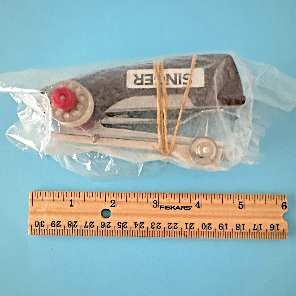 Singer Handheld Mini Mender / Sewing - Estate Sale Find -Sealed / Never ...