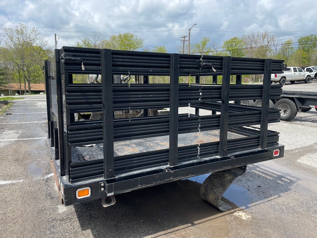 KNAPHEIDE SRW STAKE BED 78" X 100" REMOVEABLE 40" STAKES INCLUDING ...