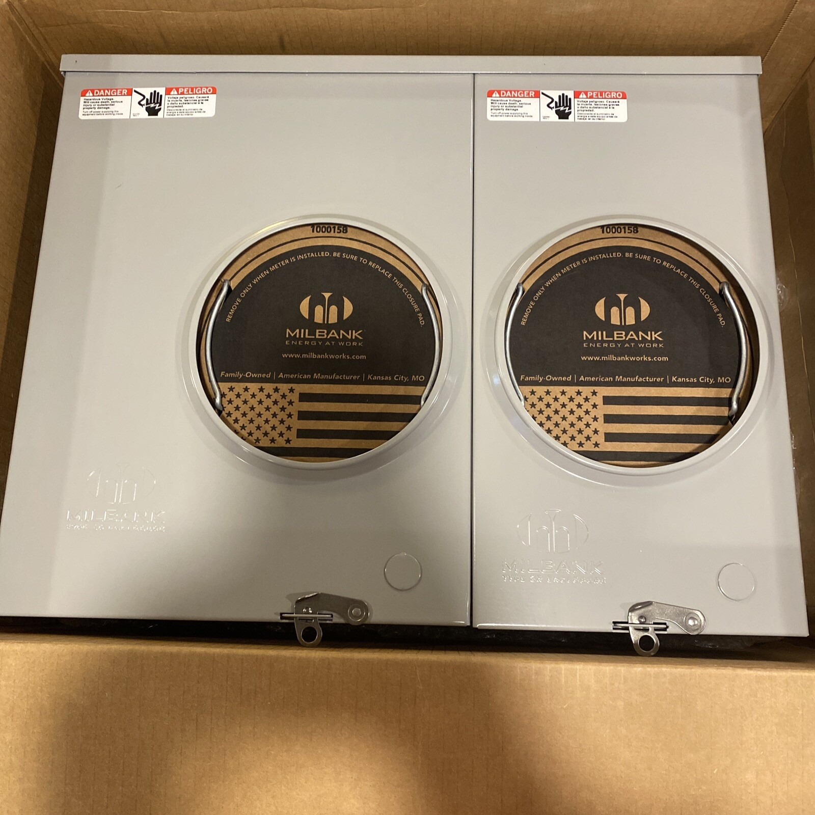 U8212-XL-KK-BLG 2 Gang Meter Base Milbank. 100 amp per position. 200 ...