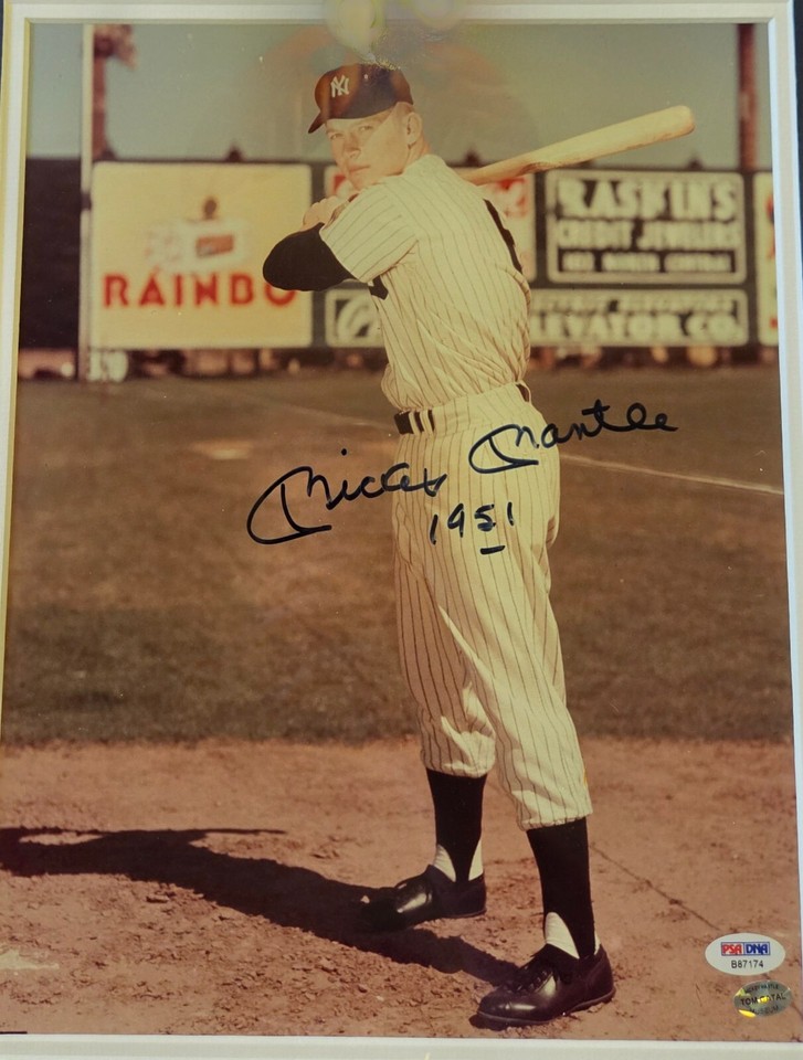Yankees - Mickey Mantle - Signed Color Photo - "1951" - PSA Cert ...