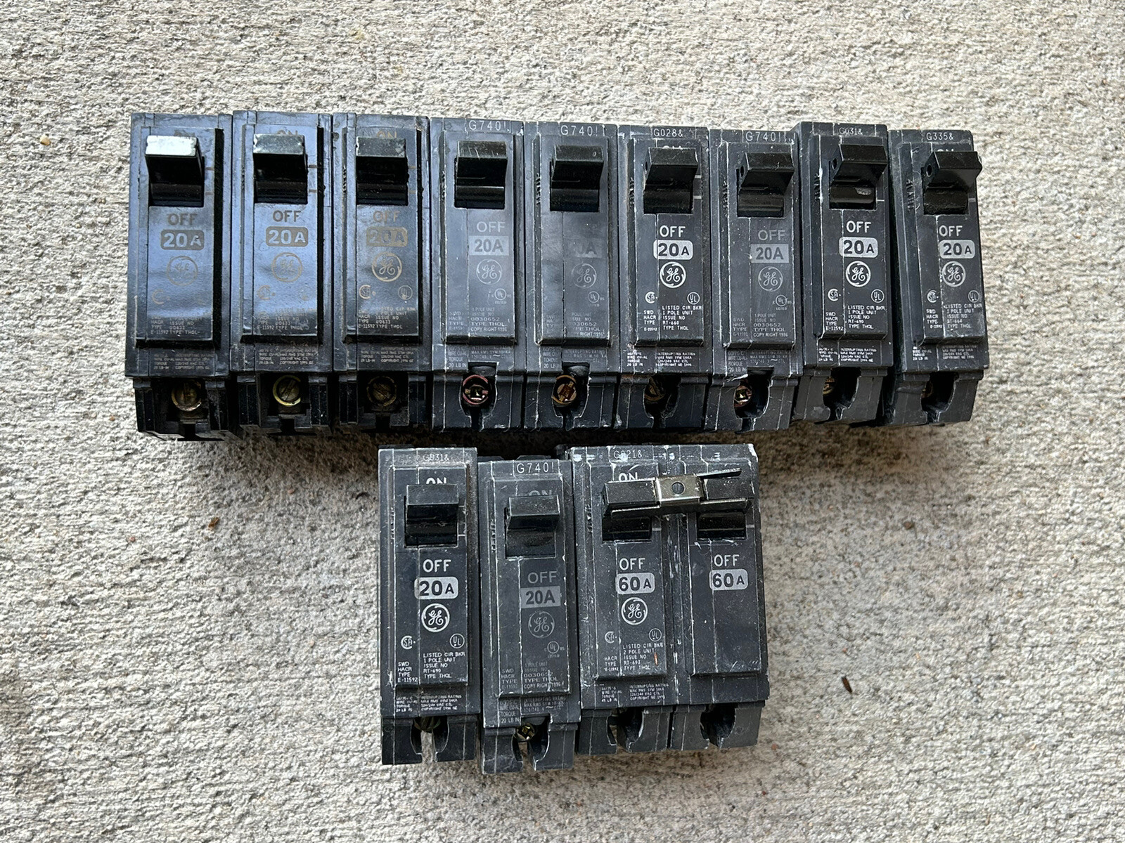 12 PIECES MIXED LOT GE THQ 11 20Amp AND 1 60AMP 2 POLE Circuit Breakers ...