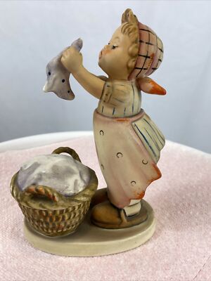 Figurines - Goebel Porcelain