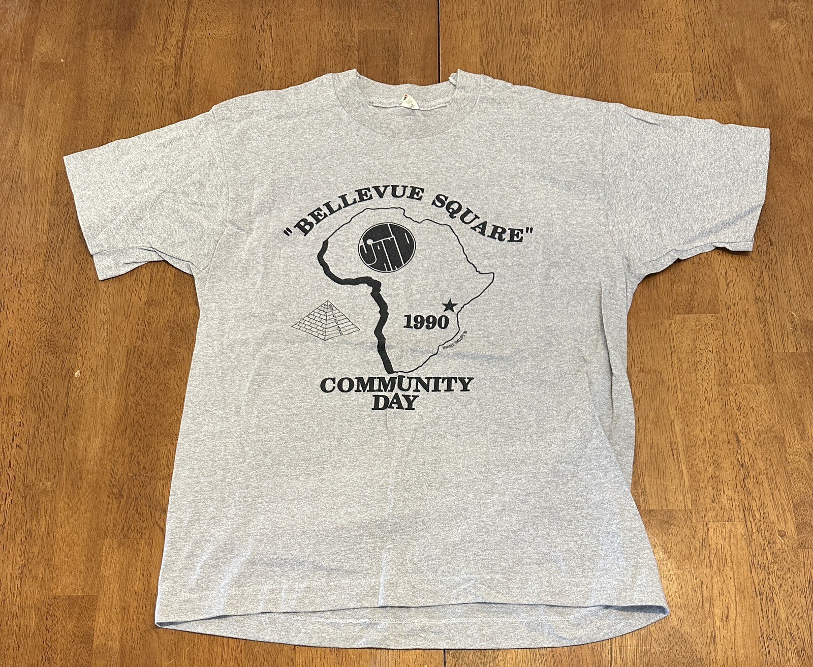 Vintage 1990 Africa T Shirt Fits Medium Bellevue Square Community Day ...