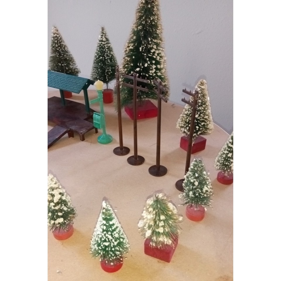 Winter Decor Scenery for Model Trains - Trees Platform Signal Poles ...