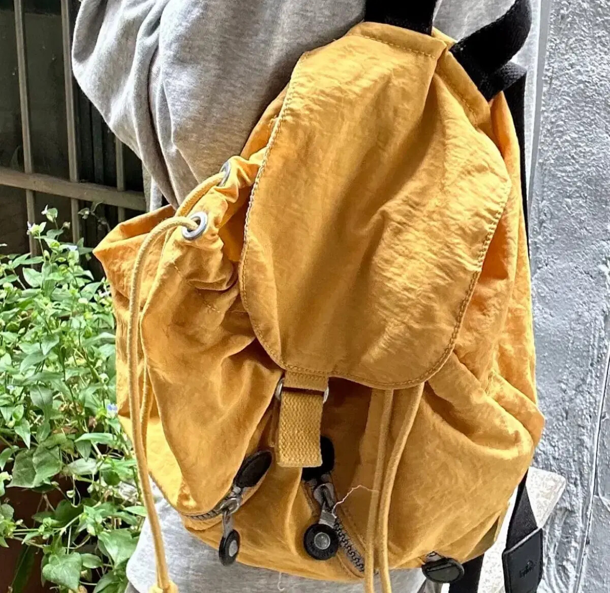 Vintage Captain Kipling Yellow Baffle Backpack - Gem