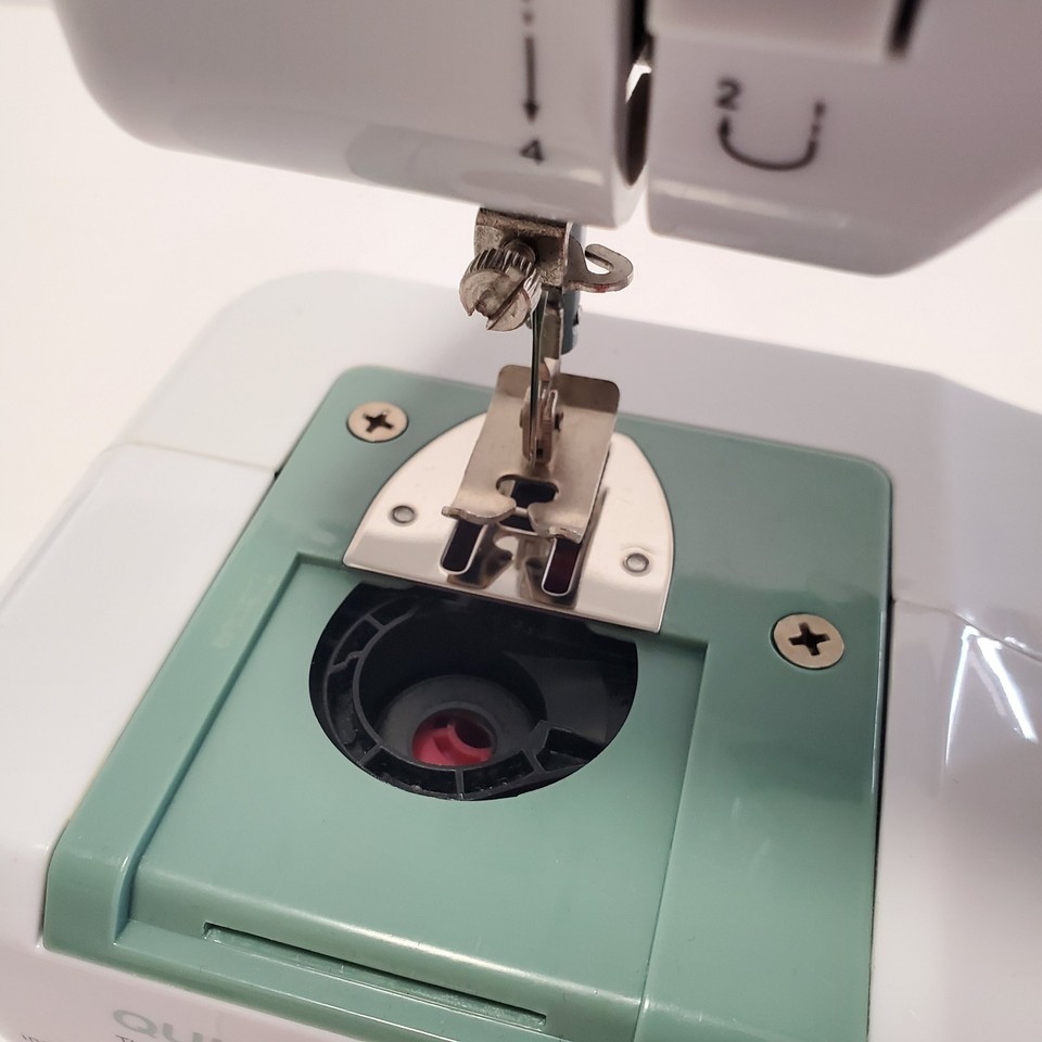 Singer Quickfix Electronic Sewing Hemming Mending Machine TESTED ...