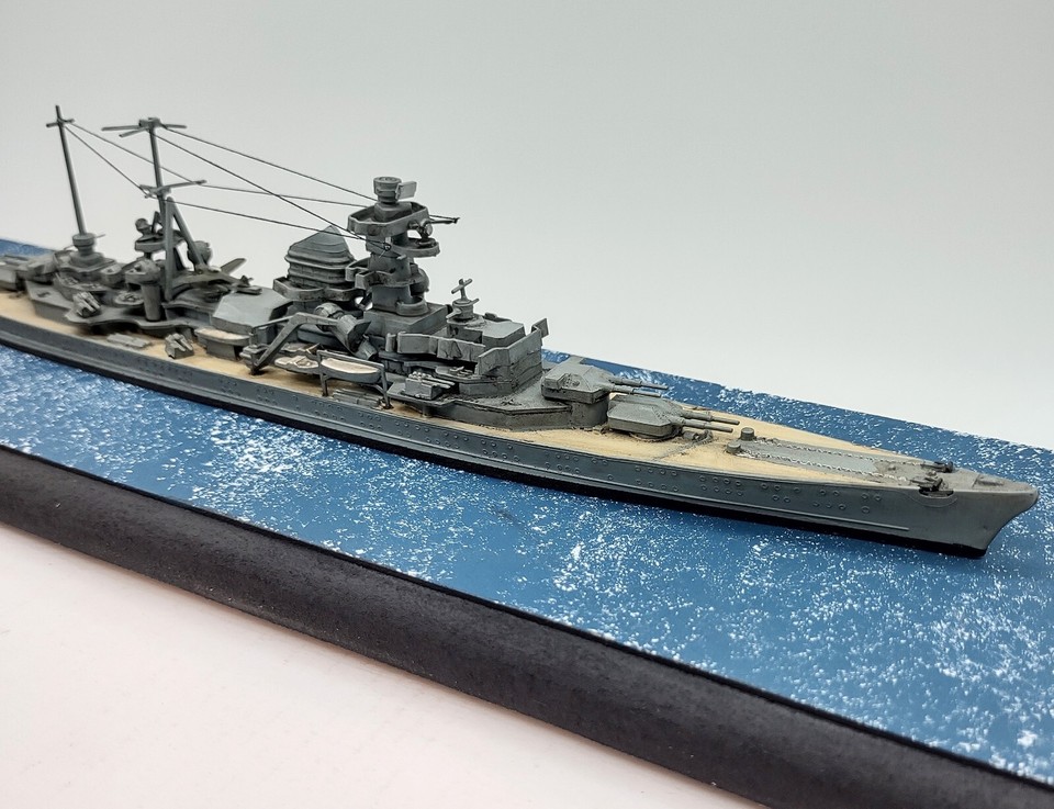 1:720 Scale Built Plastic Model Ship Diorama WWII German Heavy Cruiser ...