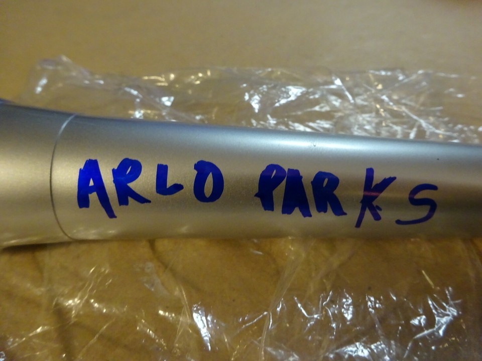 Signed ARLO PARKS Autographed Microphone British Singer / Songwriter | eBay