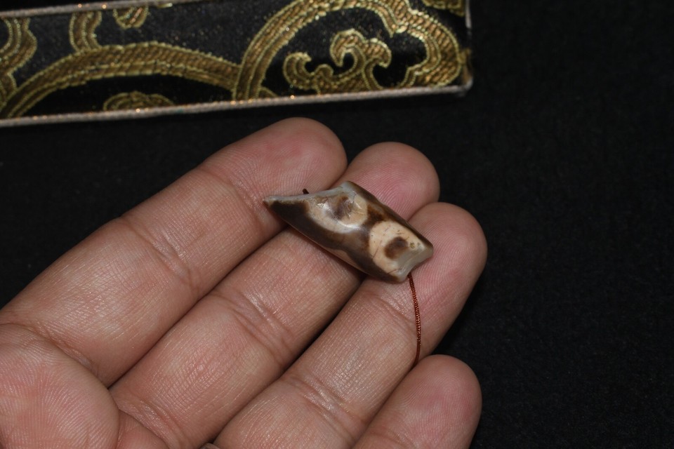 Genuine Ancient Himalayan Tibetan Agate Stone Dzi Bead Fragment with 3 ...