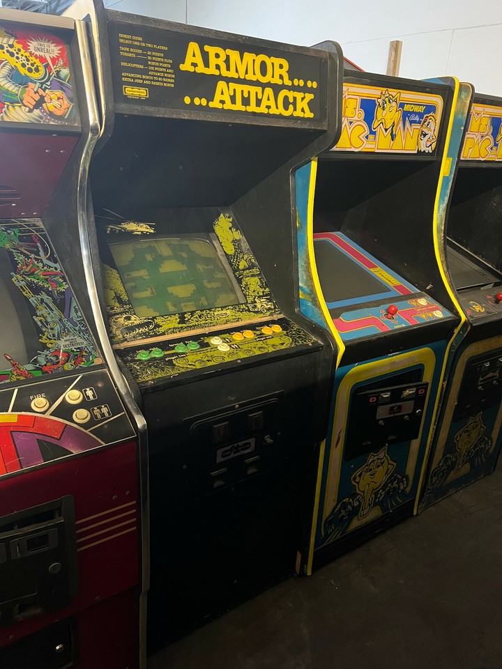 ARMOR ATTACK ARCADE MACHINE by CINEMATRONICS 1980 (Excellent Condition ...