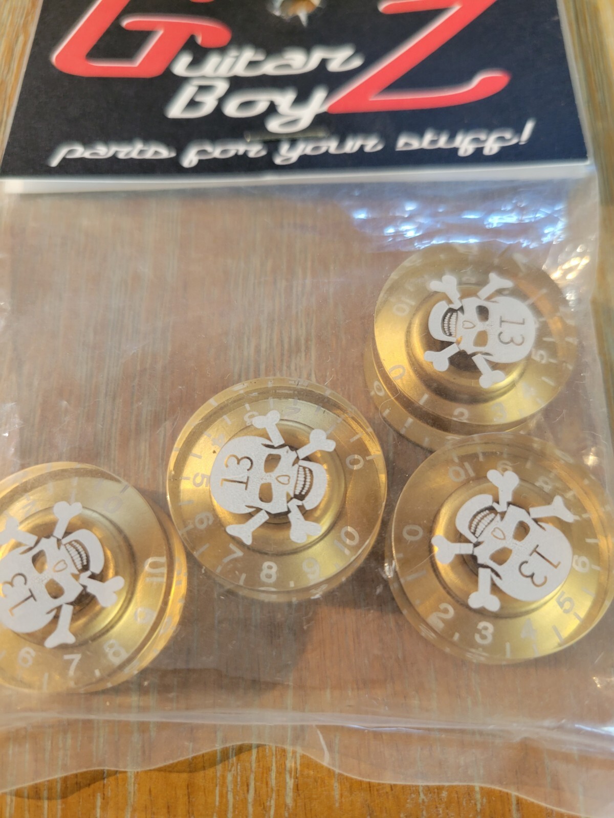Gibson Style Speed Knobs Gold with White Skull and Bones and White ...