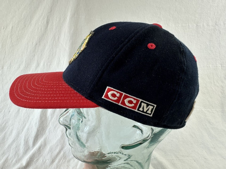 Chicago Blackhawks Hat CCM NHL "Classic" Fitted S/M reebok | eBay
