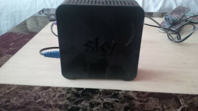 Sky internet Router-Wireless SR102 Black box & cables 4 ports UK FREE ...