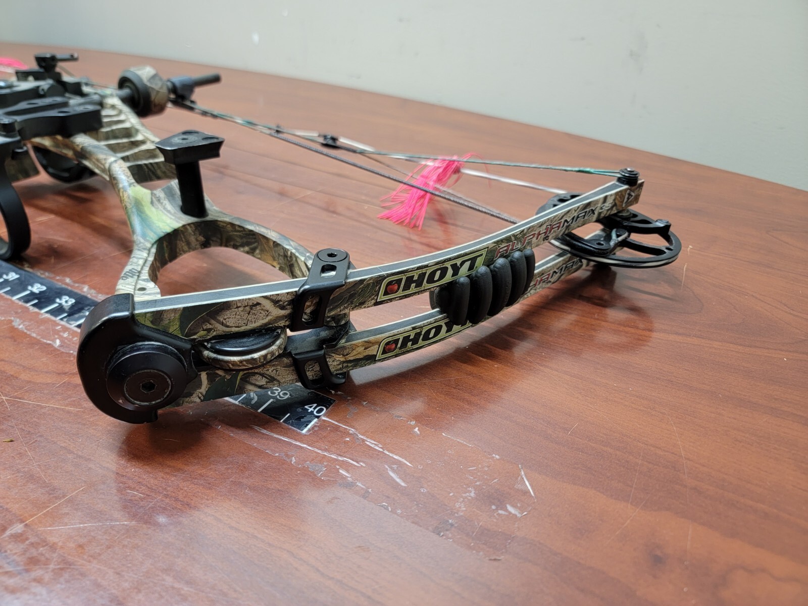 Hoyt AlphaMax Alpha Max 35 Compound Bow 29" RH 60-70 c-x | eBay