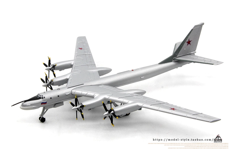 1/200 Scale Aircraft Model AMER Russia Air Force Tu-95 Bear Strategic ...