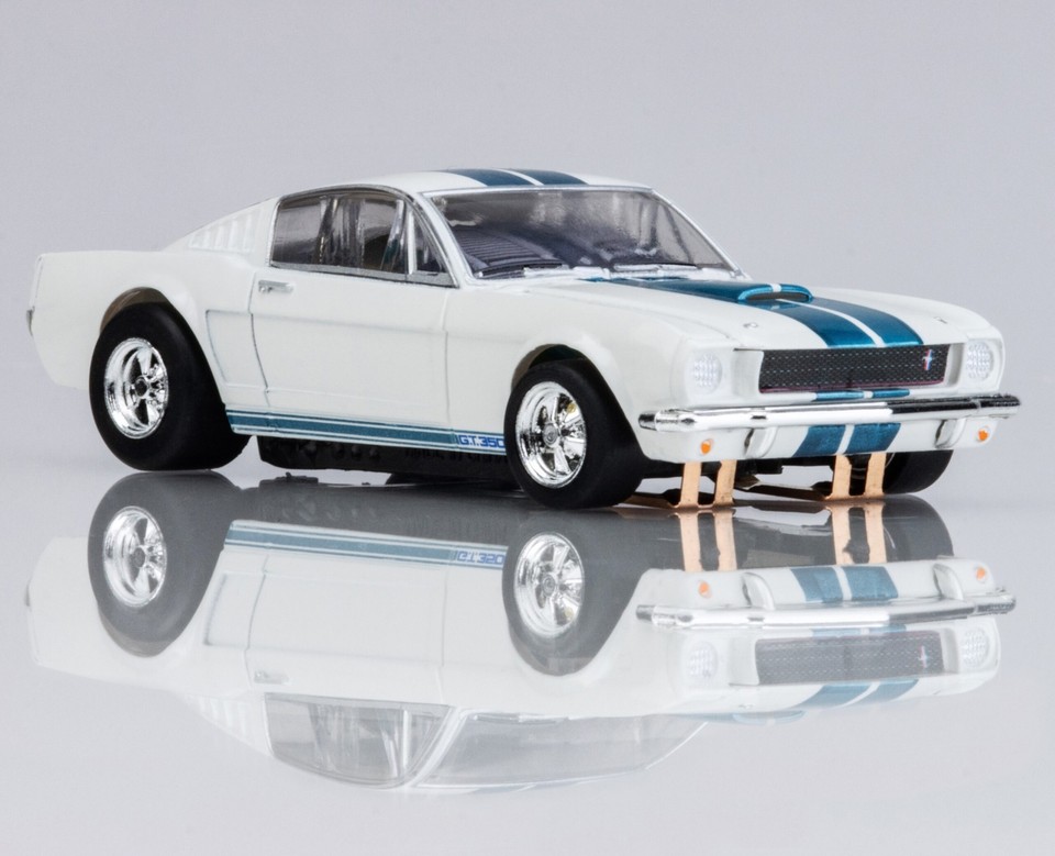 AFX 22068 1965 Shelby GT35 White / Blue HO Scale Slot Car | eBay