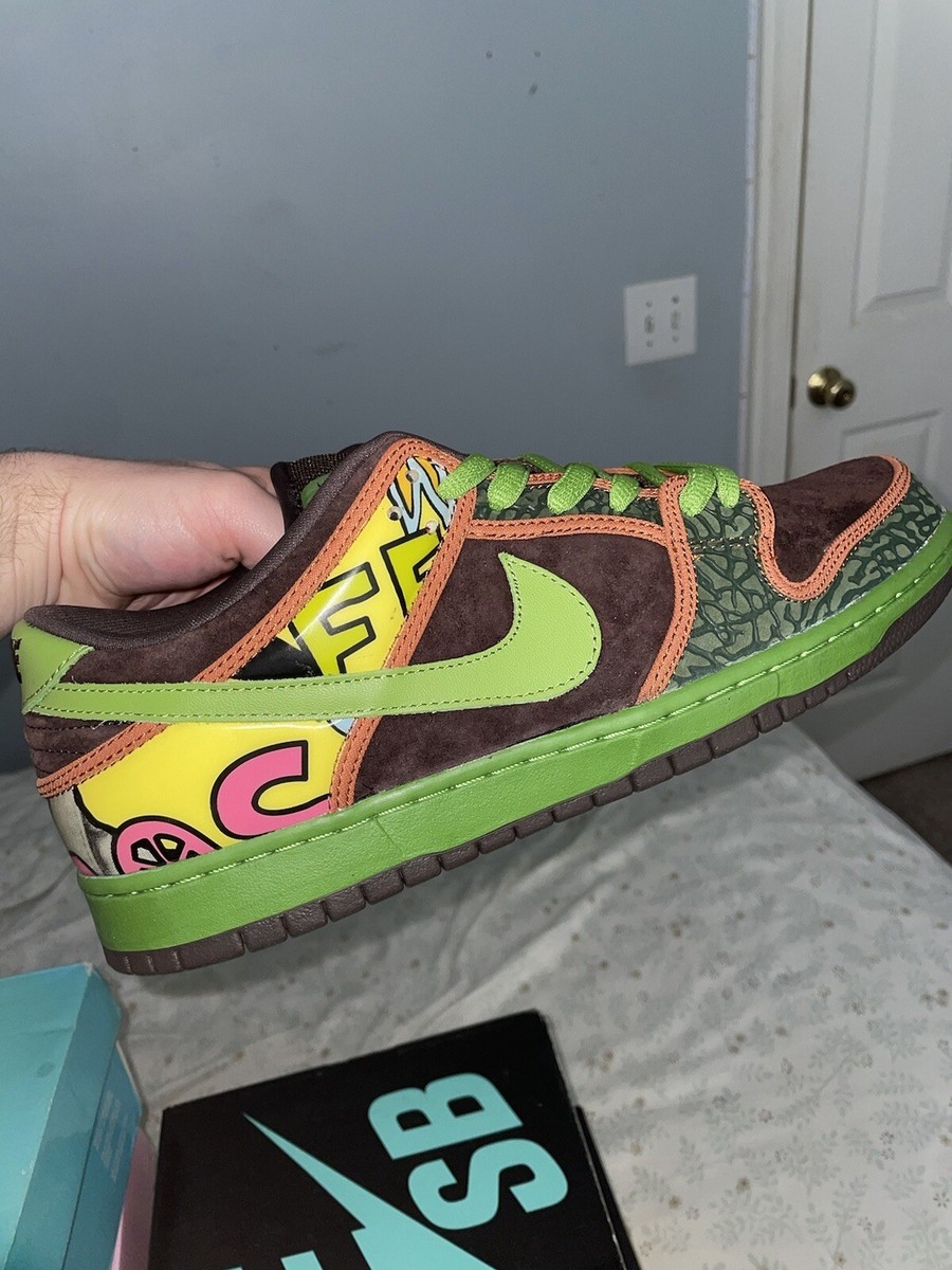 Size 11 - Nike SB Dunk Low De La Soul SKU: 789841-332 Size 11 - Nike SB Dunk Low De La Soul SKU: 789841-332