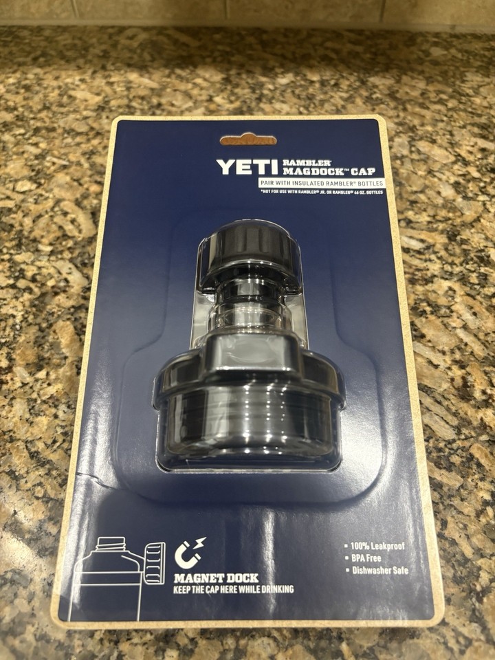 Yeti Rambler Mag Dock Cap Paired w/Insulated Rambler Bottles (Brand New ...
