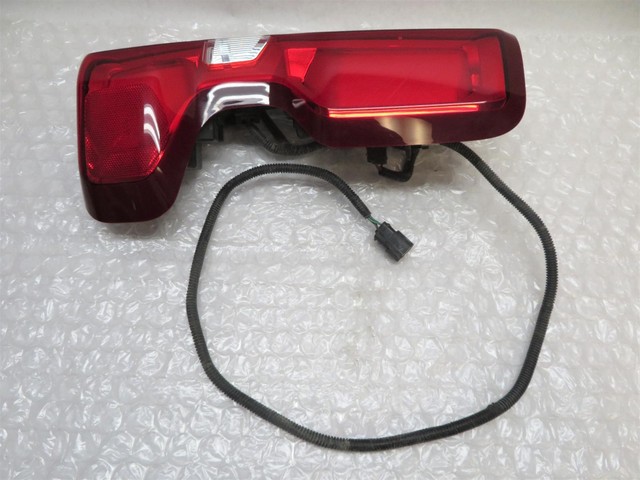 2019 Chevrolet Silverado LH Driver OEM LED Tail Light Lamp 84678149 for ...