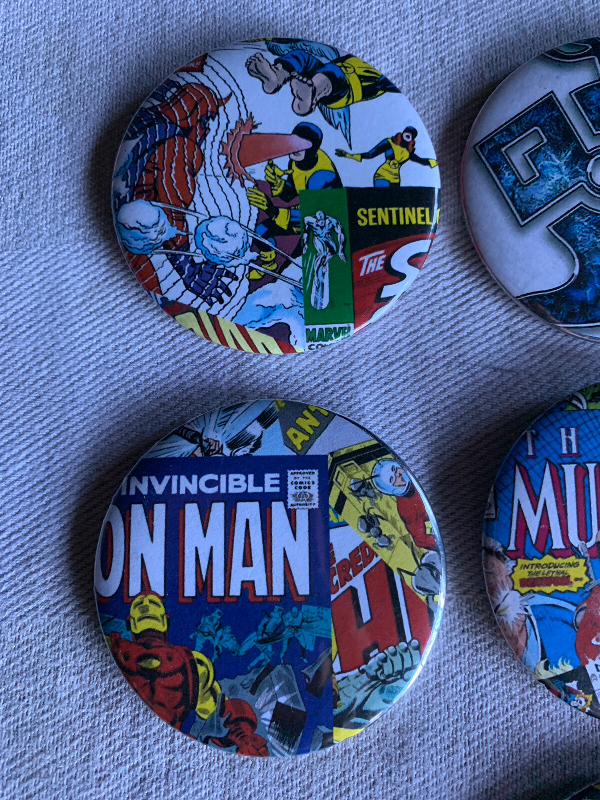 Badges Marvel Lot Of 7 + (4 Free No Perfect) Retro Hulk Super man ...