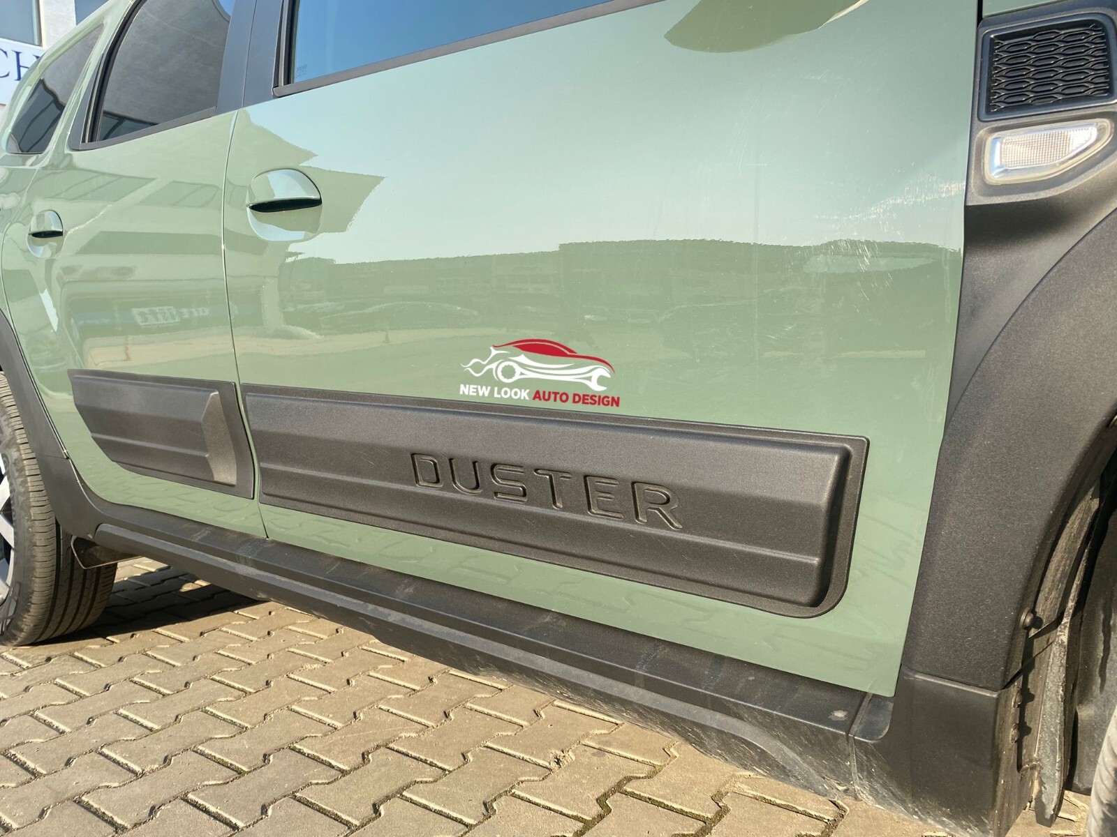 Dacia Duster 2018+ WHEEL ARCHES FENDER FLARES BLACK ABS PLASTIC 12 ...