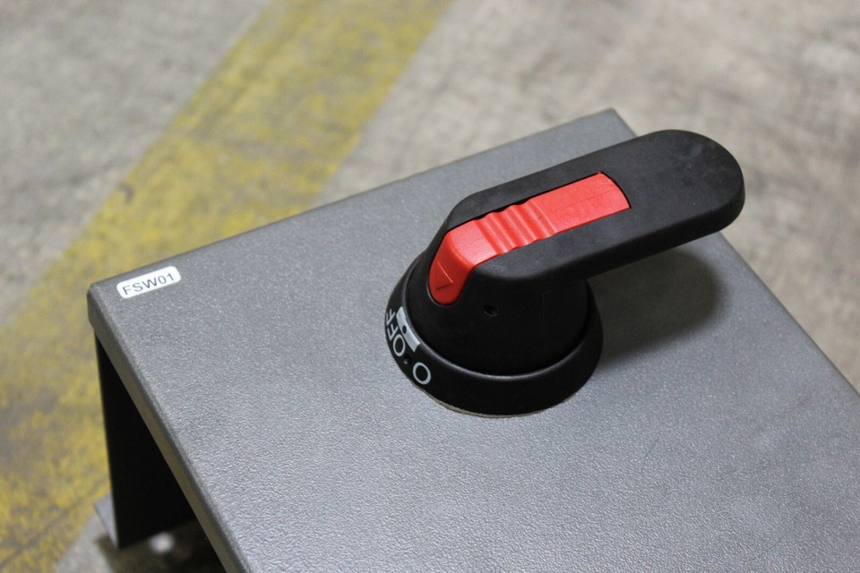 ABB OS100J03 GENERAL PURPOSE SWITCH + HANDLE 100 AMP 3 PHASE EXCELLENT ...