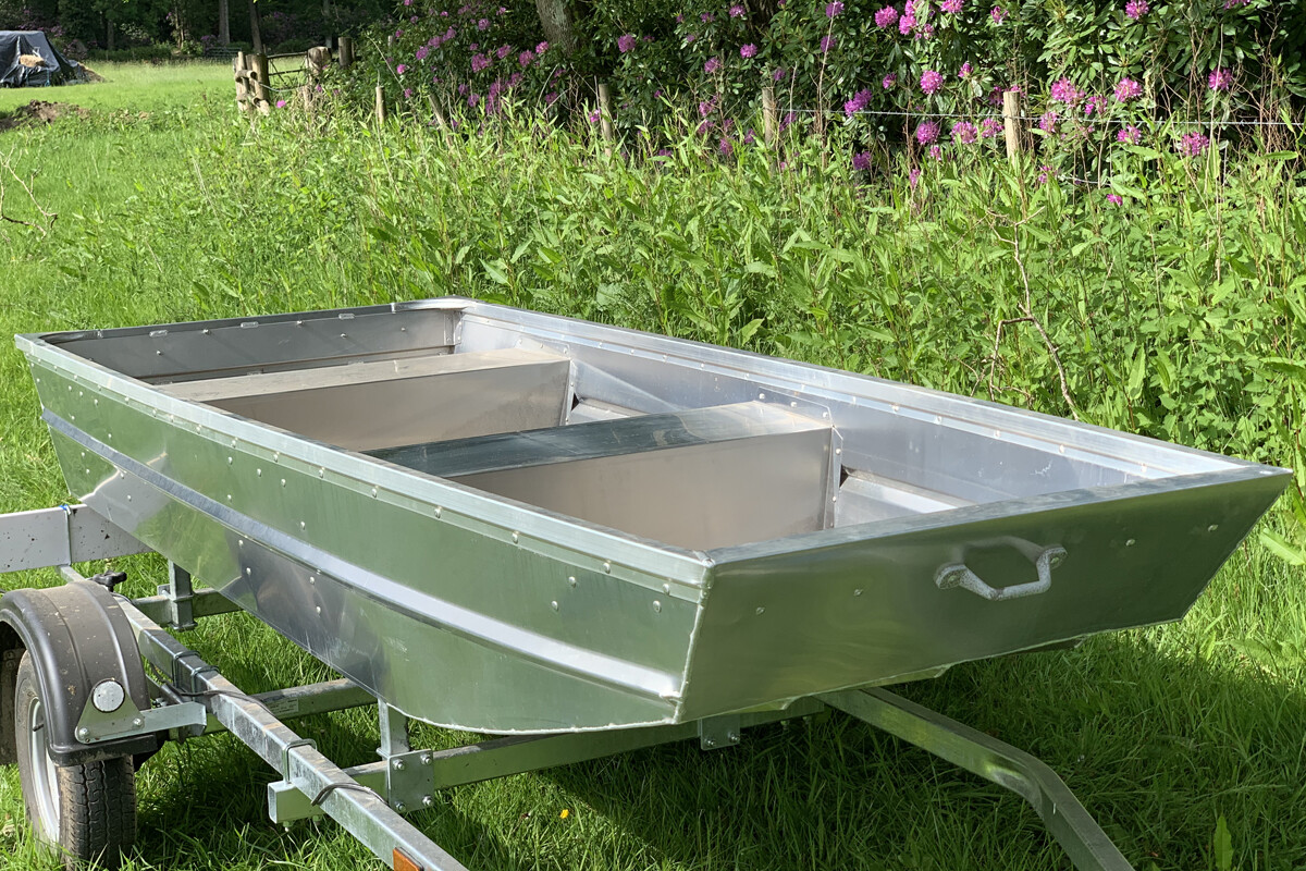 Aluminium Jon Boat Lund® Jon Boat 1040 10 Foot Small Boat For Ponds