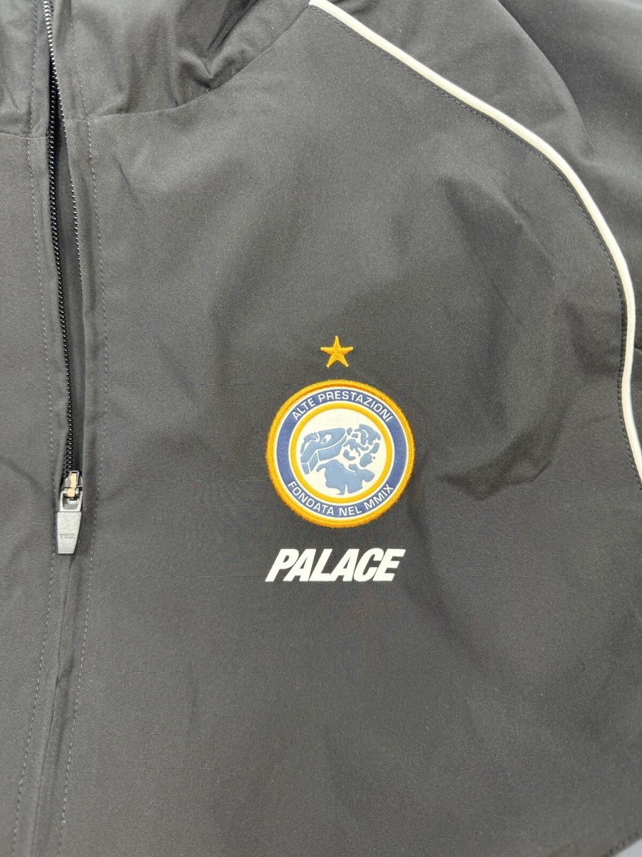 Palace X Umbro - Logo Print / Patch Windbreaker Zip Up Palace X Umbro - Logo Print / Patch Windbreaker Zip Up
