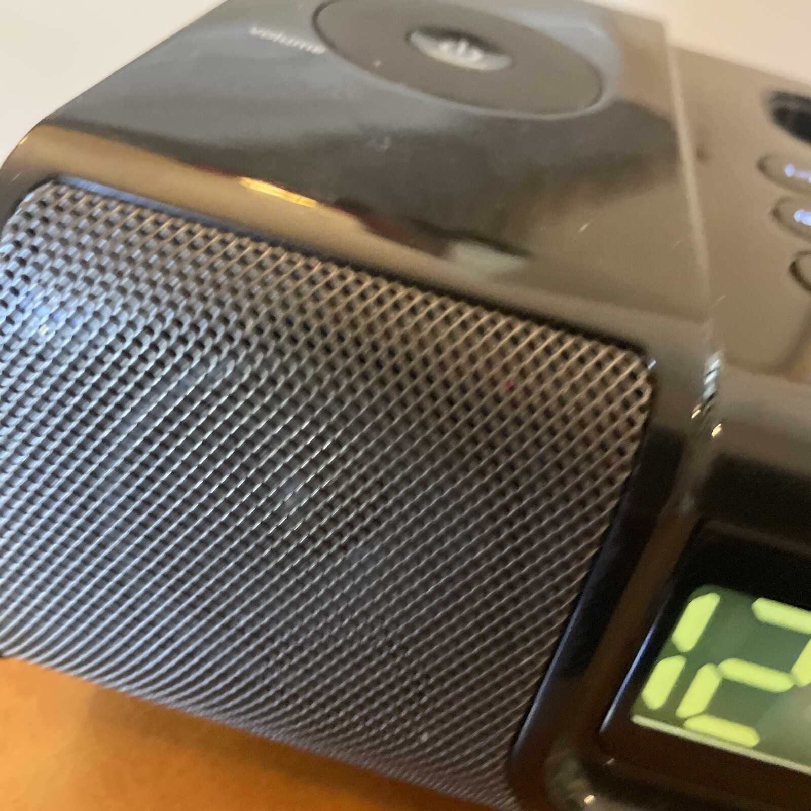 iHome IP9 Black Apple iPhone iPod 30 Pin Speaker Dock Alarm Clock Radio ...