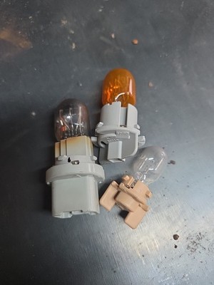 2003 Toyota 4Runner tail light Taillight bulb sockets Set Of 3 OEM | eBay
