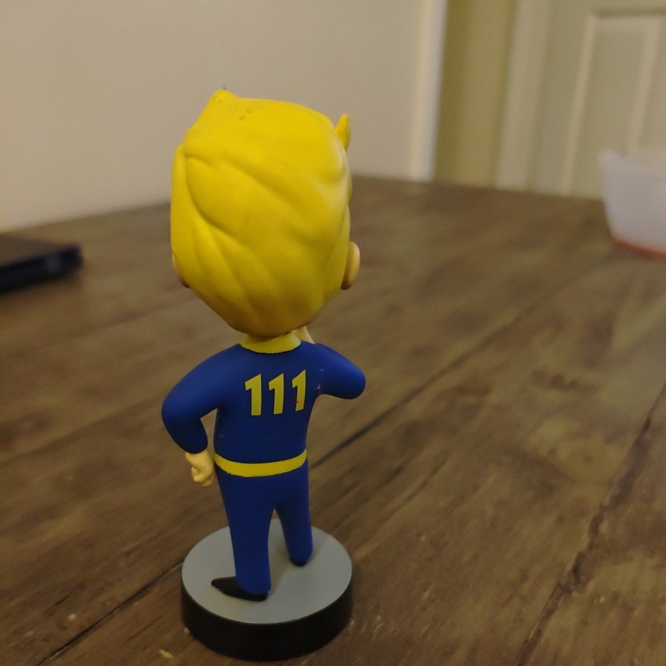 Fallout 4 pre order Vault Boy Charisma Bobblehead | eBay