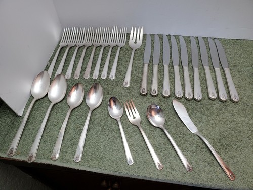 26 Pcs Oneida Community Par Plate Linda Pattern | eBay