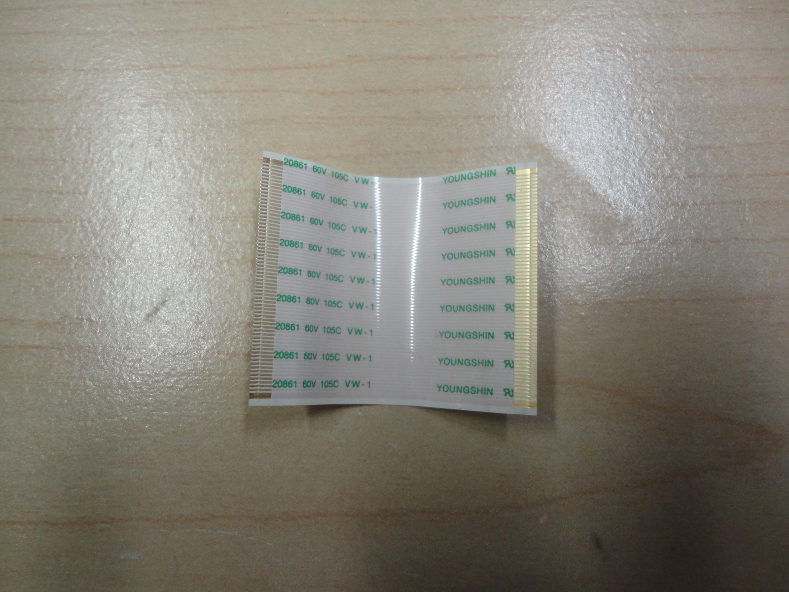 SAMSUNG TCON FLEX CABLE YS0943 002131 PULLED FROM MODEL LN52B550K1FXZA ...