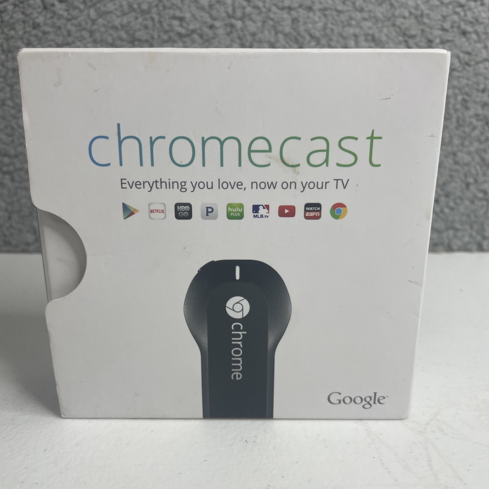 Google Chromecast (1st Generation) Streaming Media Player H2G2-42 Black