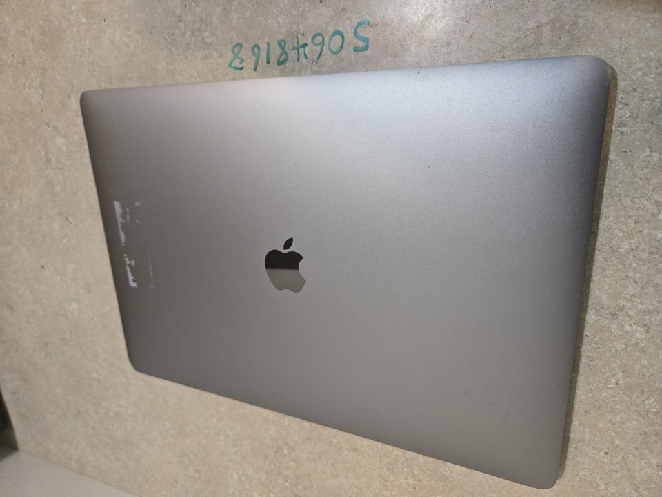 Apple Macbook Pro Laptop - 15 Inch - 2017 - Model A1707 | eBay