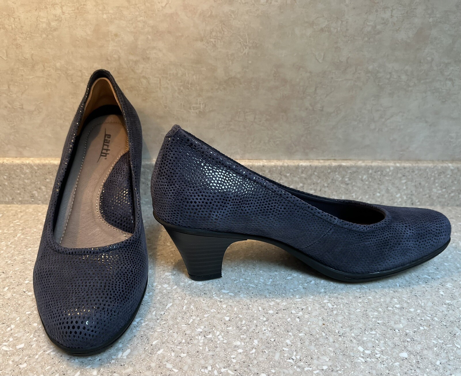 Earth Heels Womens 8.5B Buou Pumps Cone Blue Leather Round Toe Casual ...