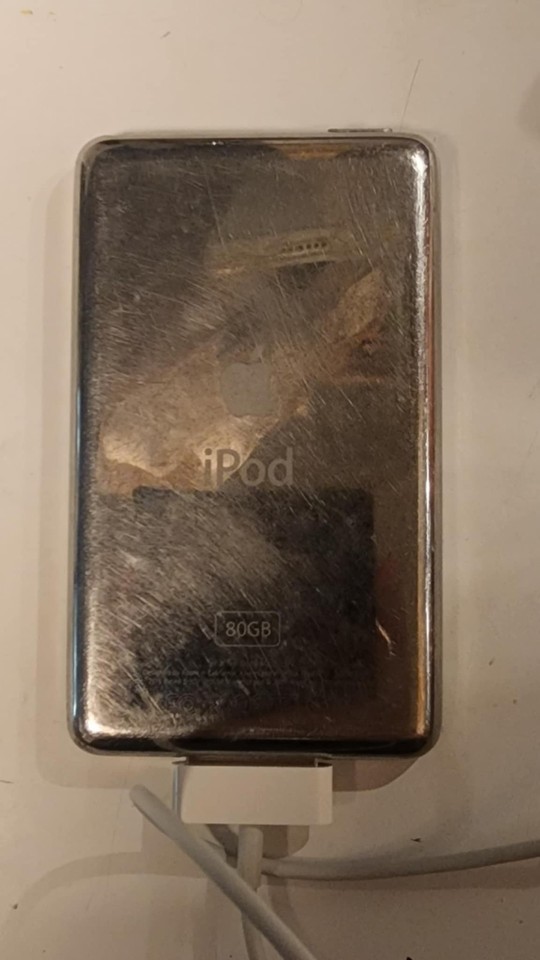 Apple 6th Generation 80GB iPod Classic - Silver A1238 Tested *Read ...