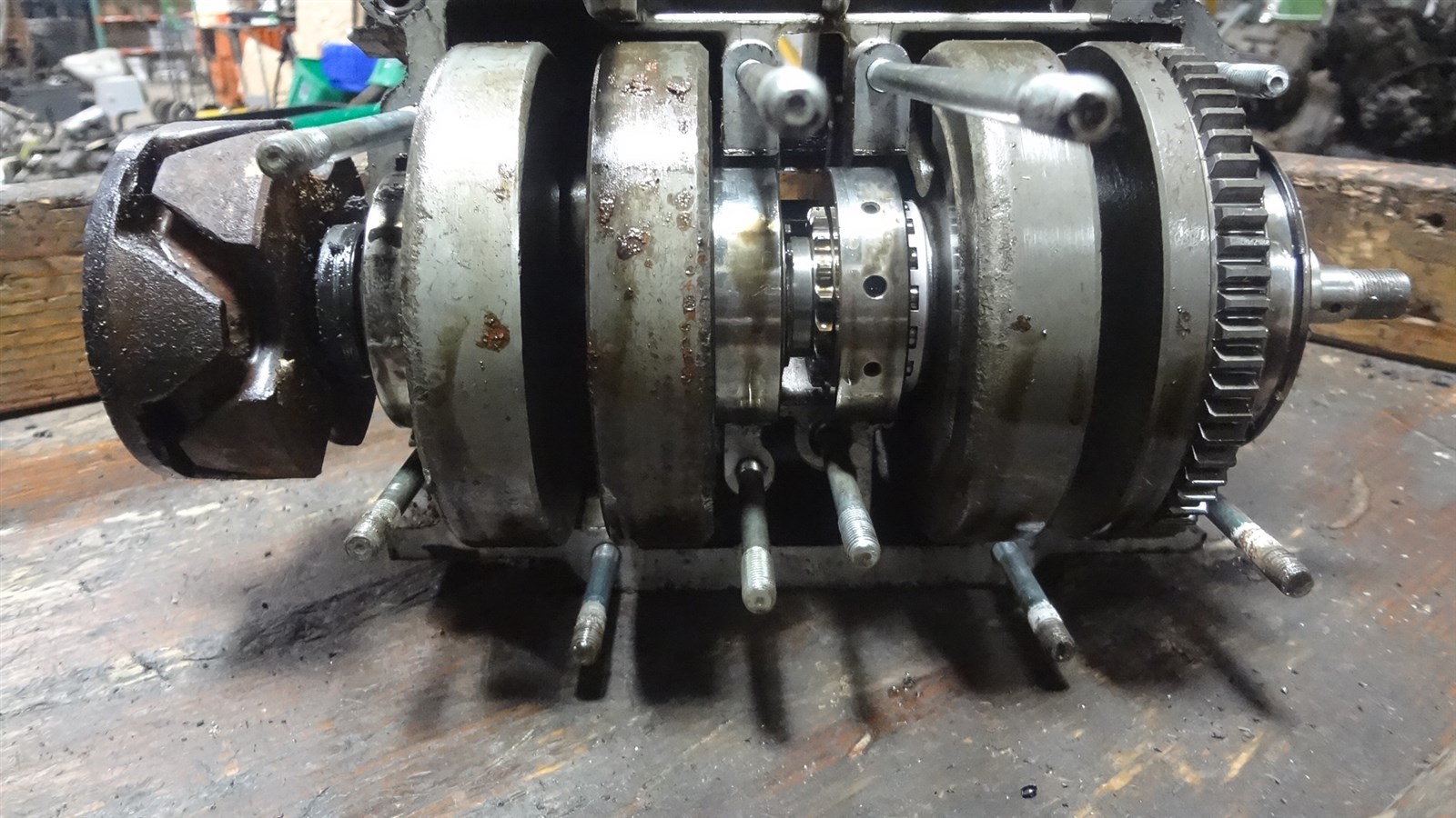 80 YAMAHA XS650 SG XS 650 YM285 ENGINE CRANKCASE CASES JUG CRANKSHAFT ...