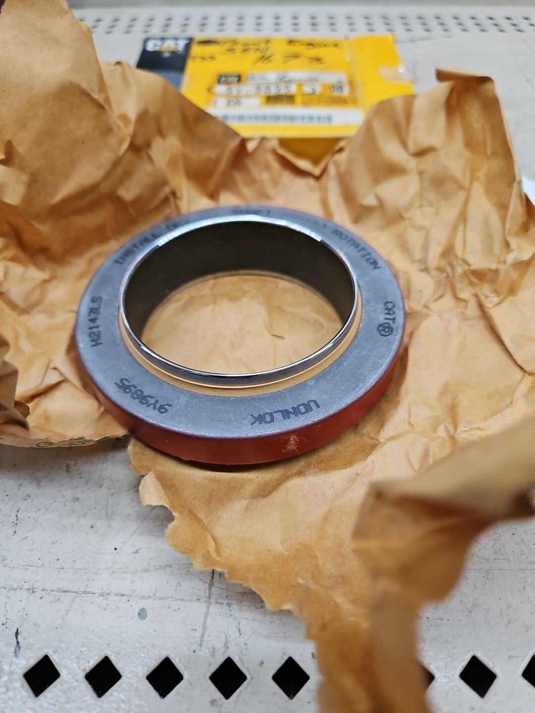 Genuine Caterpillar CAT 9Y-9895 9Y9895 Crankshaft Seal NIB | eBay