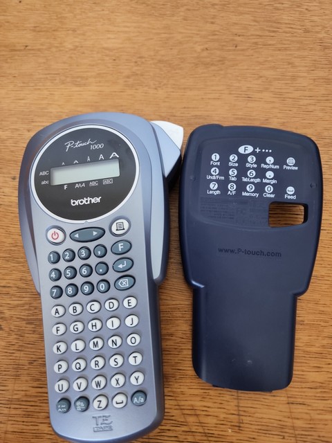 Brother P-touch Home & Office Labeler Pt-1000 Label Maker for sale ...