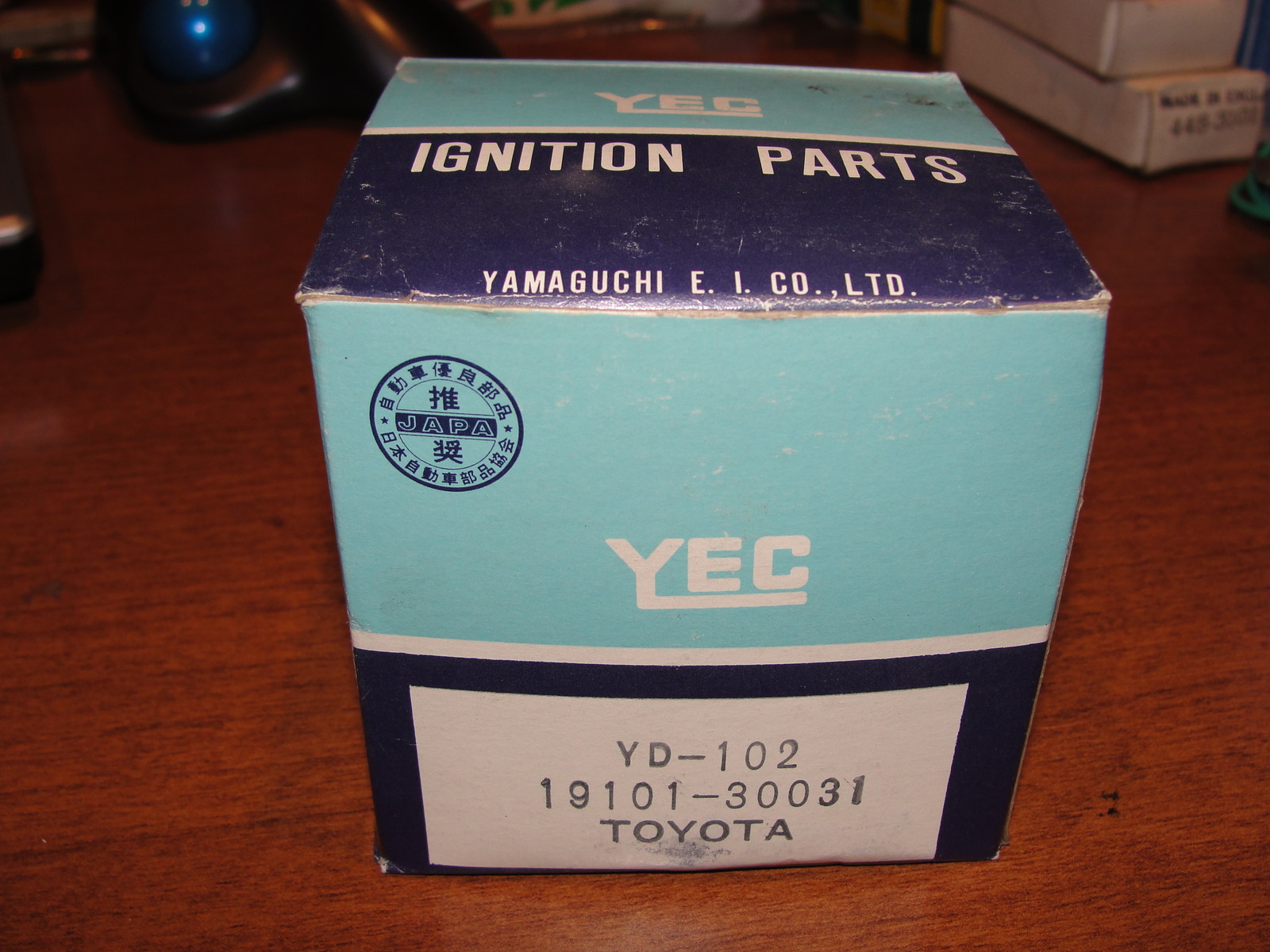 Toyota#19101-30031 Distributor Cap 3RC,8RC,3KC,Corona,MkII,Hilux,Celica ...