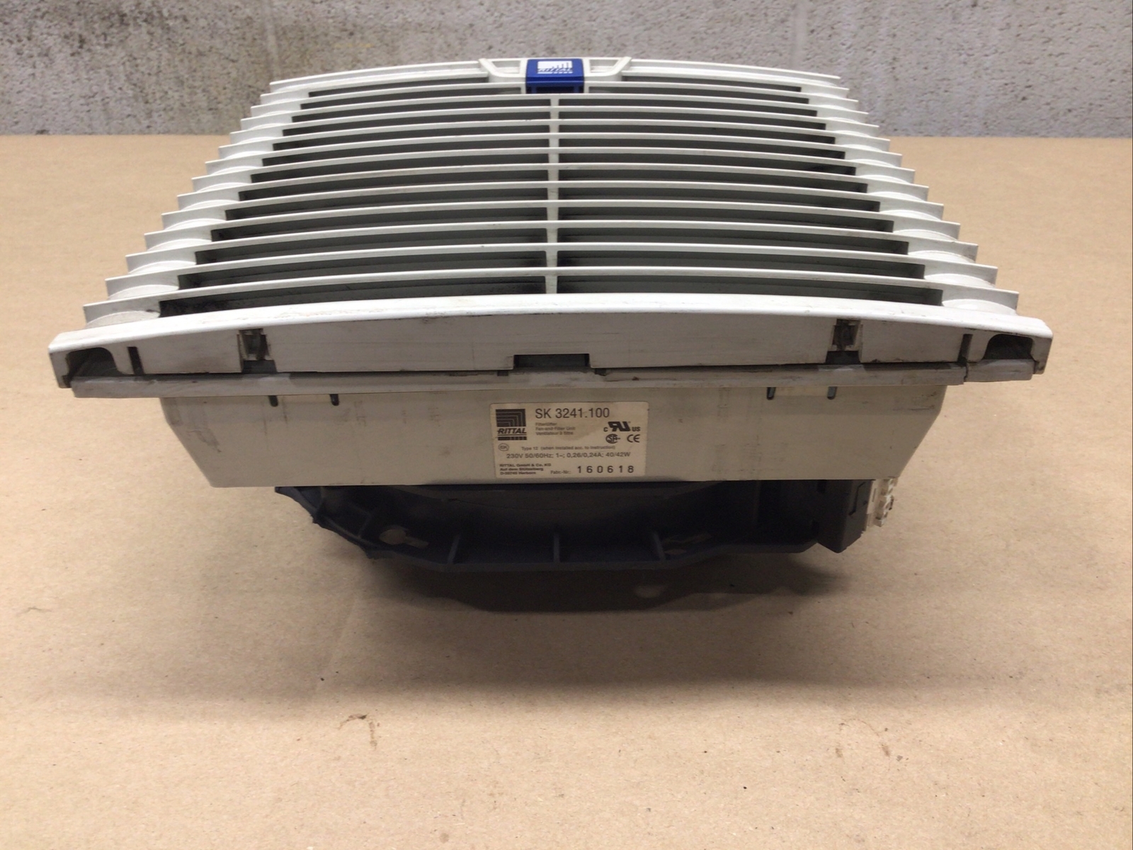 RITTAL SK 3241.100 FAN FILTER UNIT EBM PAPST FAN K2S165-AA17-05 230 VAC ...