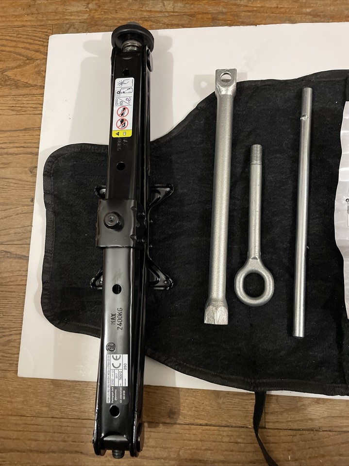 New Takeout 14-18 Dodge Ram ProMaster Van OEM 4 piece Tire Jack Kit Car ...