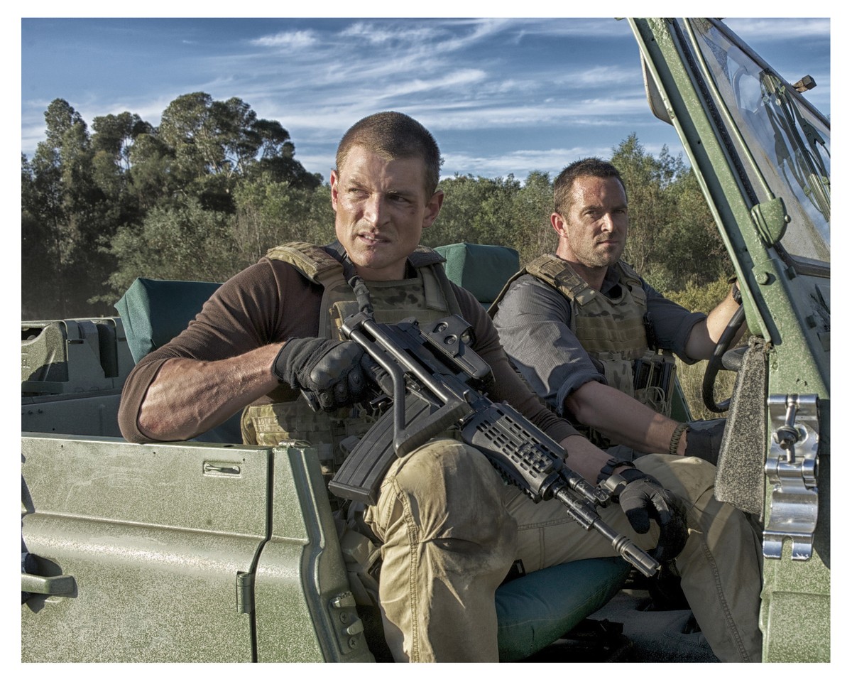 Philip Winchester Sullivan E Foto De Sullivan Stapleton Strike Back