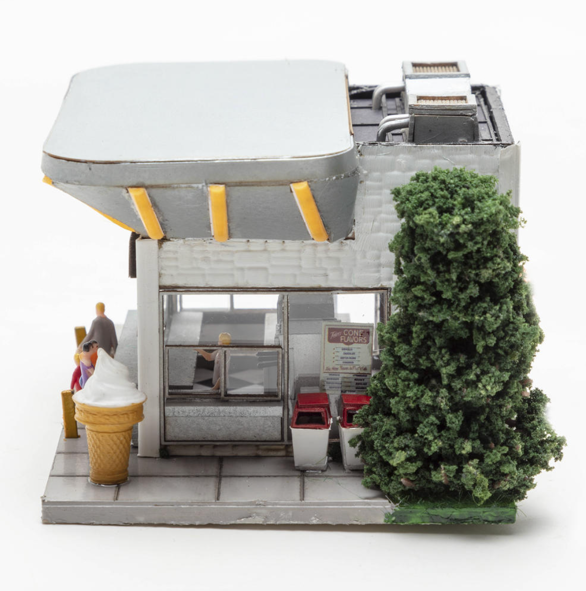 HO Scale Frozen Custard Ice Cream Shop Prelit Figure Vintage Train ...